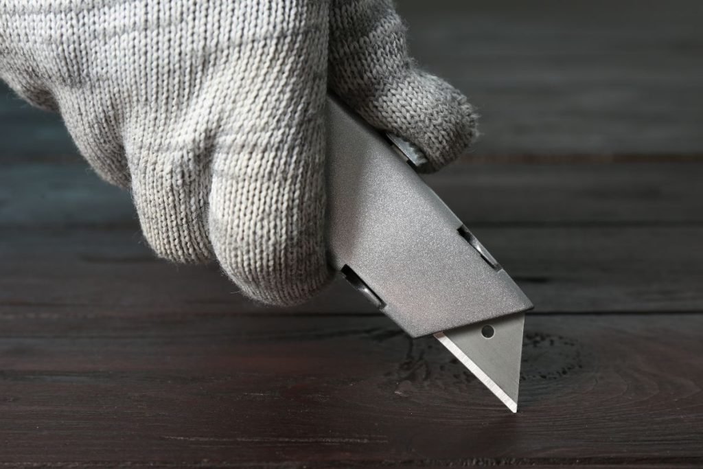 7 Ways To Use A Carpenter’s Utility Knife - TigerFish Tools