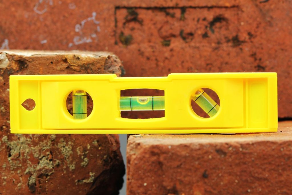 How To Use A Level - EzyGrind