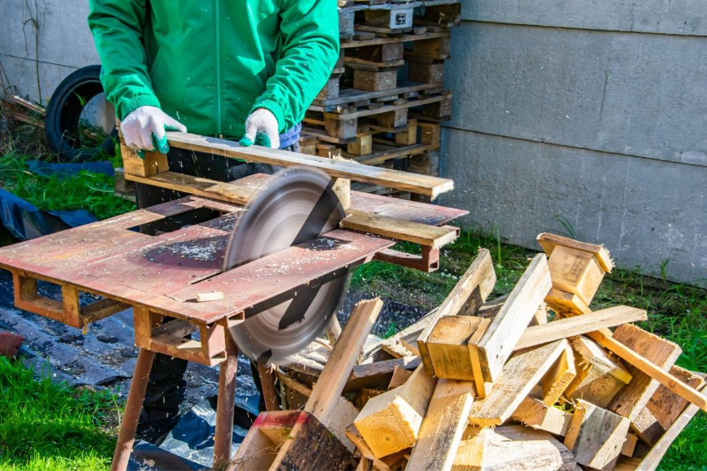 What Are The Types Of Sawing Tools And Their Uses?