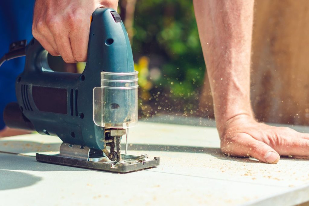 What Are The Types Of Sawing Tools And Their Uses?